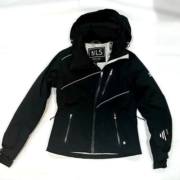 NILS | Jackets & Coats | Nils Womans Ski Jacket Size 6 Removable Hood ...